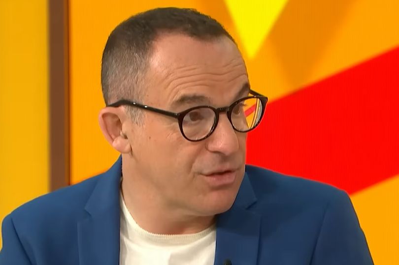 Martin Lewis explains £1,000 rule after tax on savings question