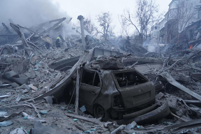 Moskau meldet Abwehr ukrainischer Drohnen – Auto explodiert in Kiew