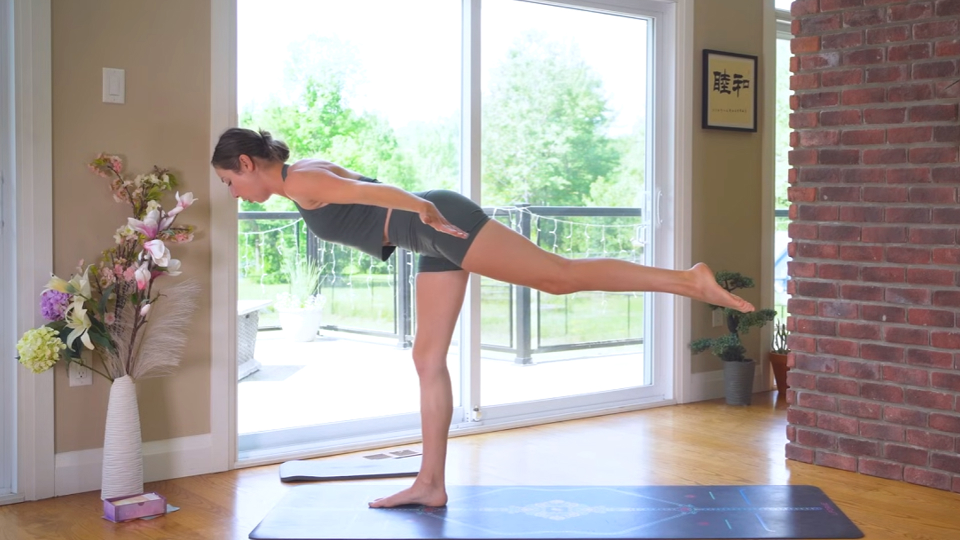 10 min morning yoga and pilates full body flow