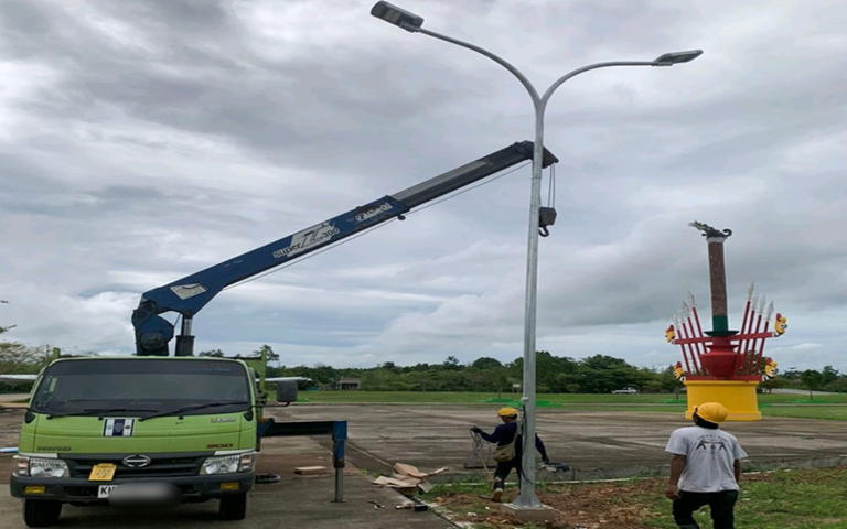Bupati Rizky benahi alun-alun Nanga Bulik, warga kini nyaman ...