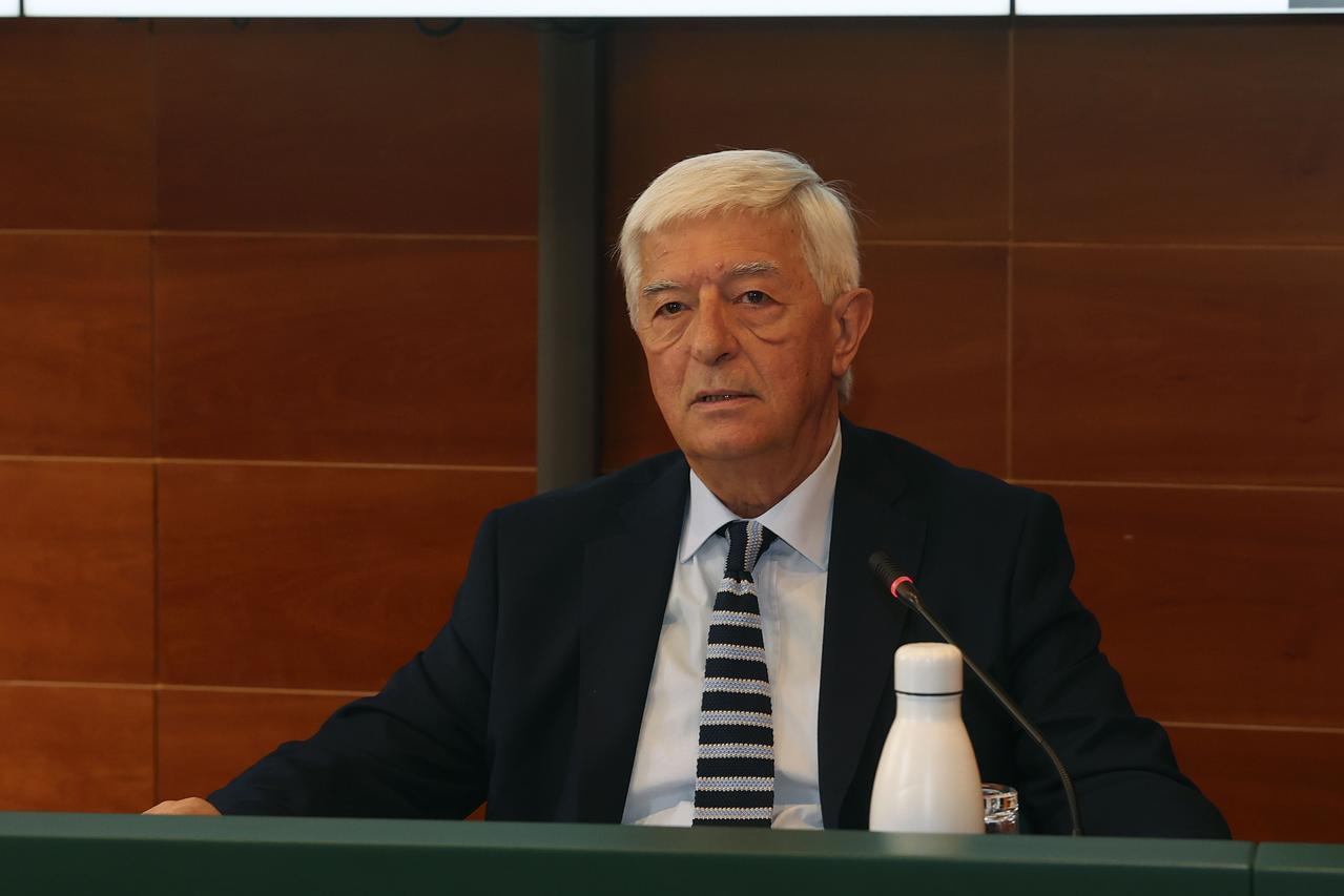 Fondazione Mps. Sondaggio tra i cittadini