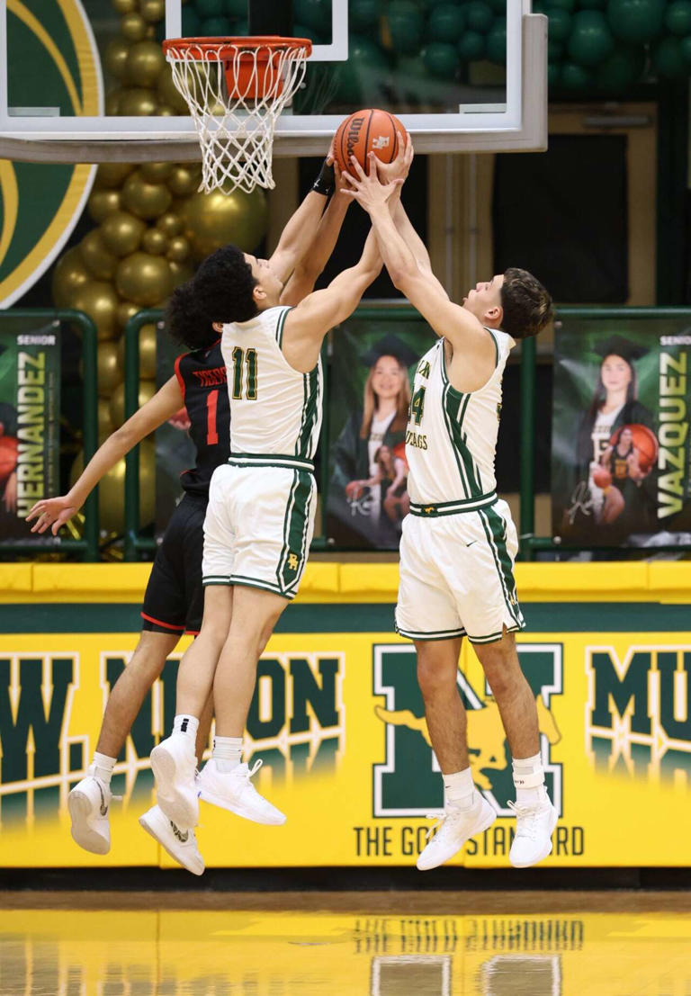 Photos: Relive Nixon's win over Martin in Laredo's oldest rivalry