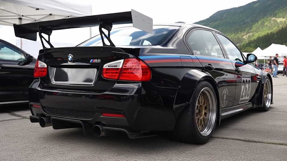 How good does a 9000rpm BMW sound?