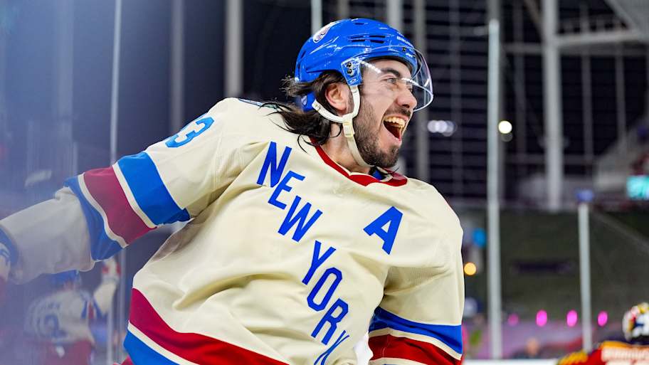 Miami Mika keeps Rangers perfect outdoors, makes Winter Classic history