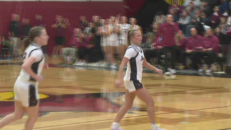 De Pere uses quick starts to win Battle of the Bridge over West De Pere