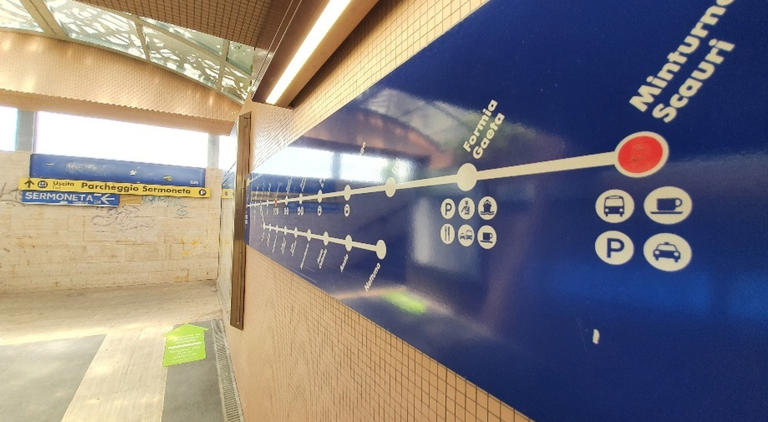 Ragazza, accoltellata stanotte alla stazione di Formia mentre aspetta ...