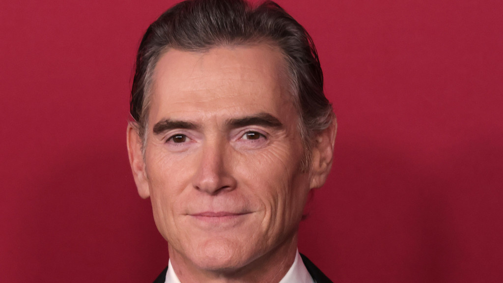 Billy Crudup felt 'humiliated' after Tom Cruise gave him cue cards on ...