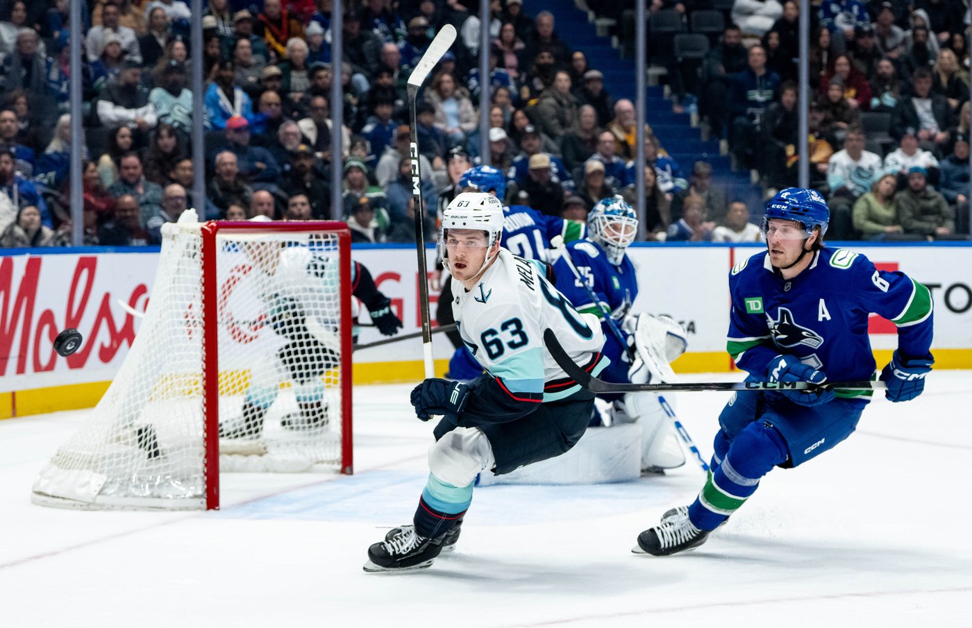Beniers scores in shootout, Seattle Kraken outlast Vancouver Canucks ...