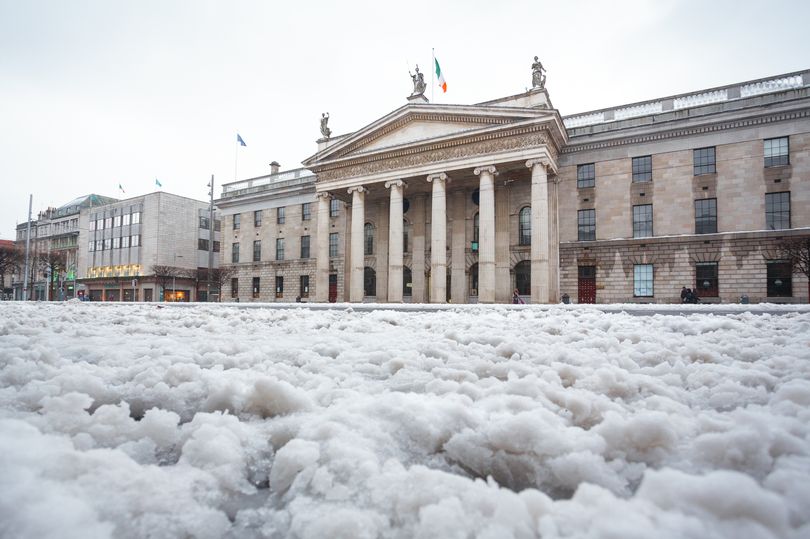 Ireland weather: Snow forecast as expert pinpoints exact date sub-zero ...