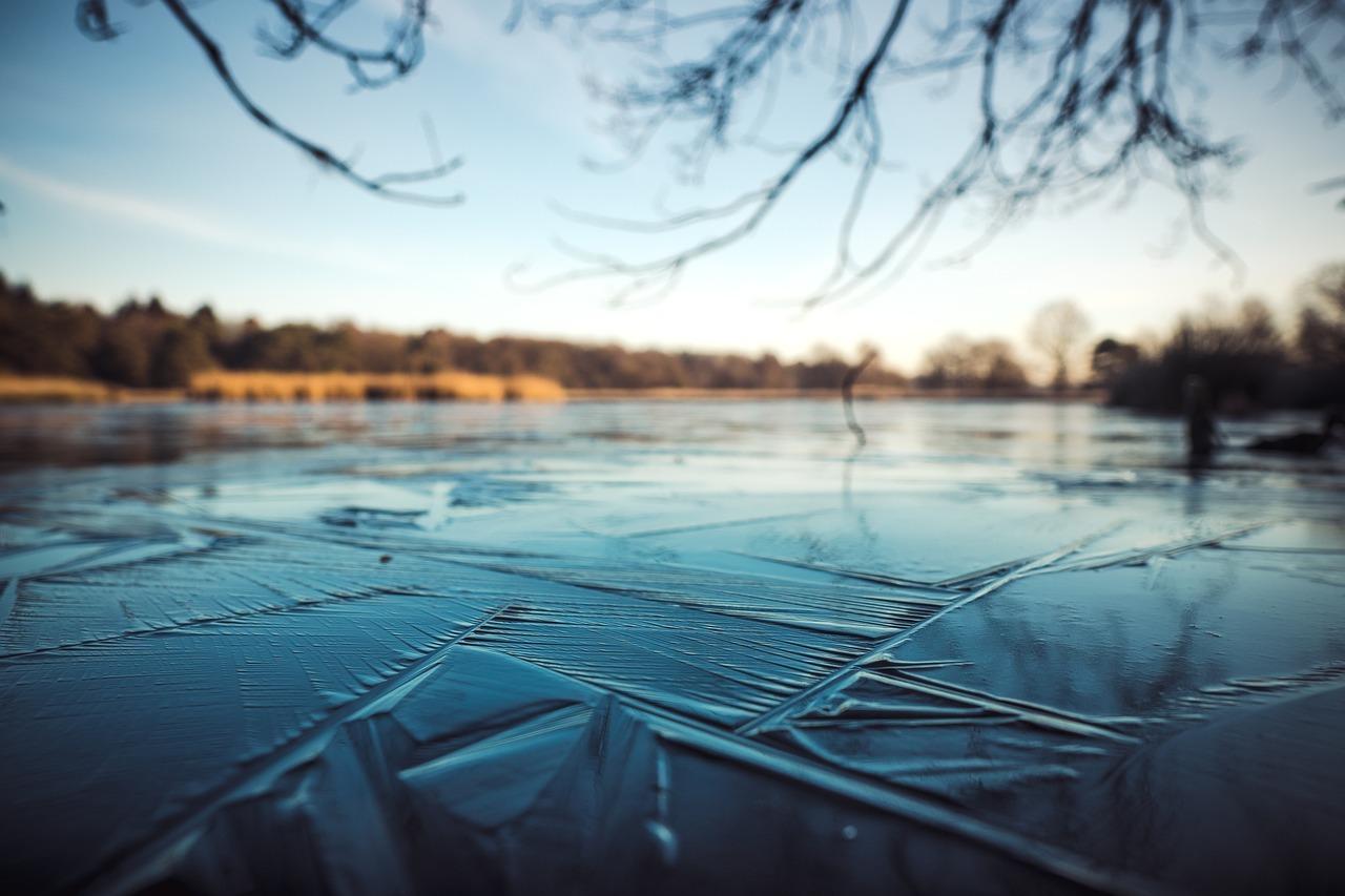 'Panic and drowning': Public warned to stay away from frozen water ...