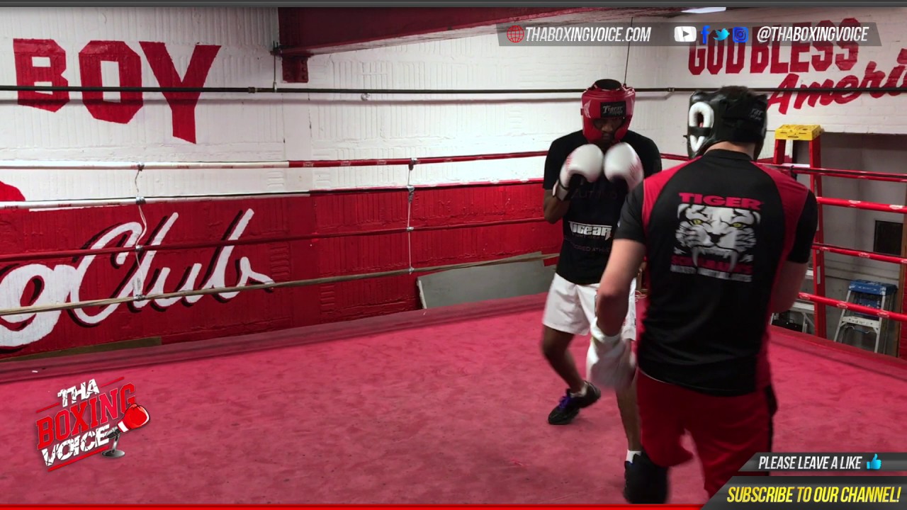 Sparring: Robert Varricchio vs. Brandon Cuttino