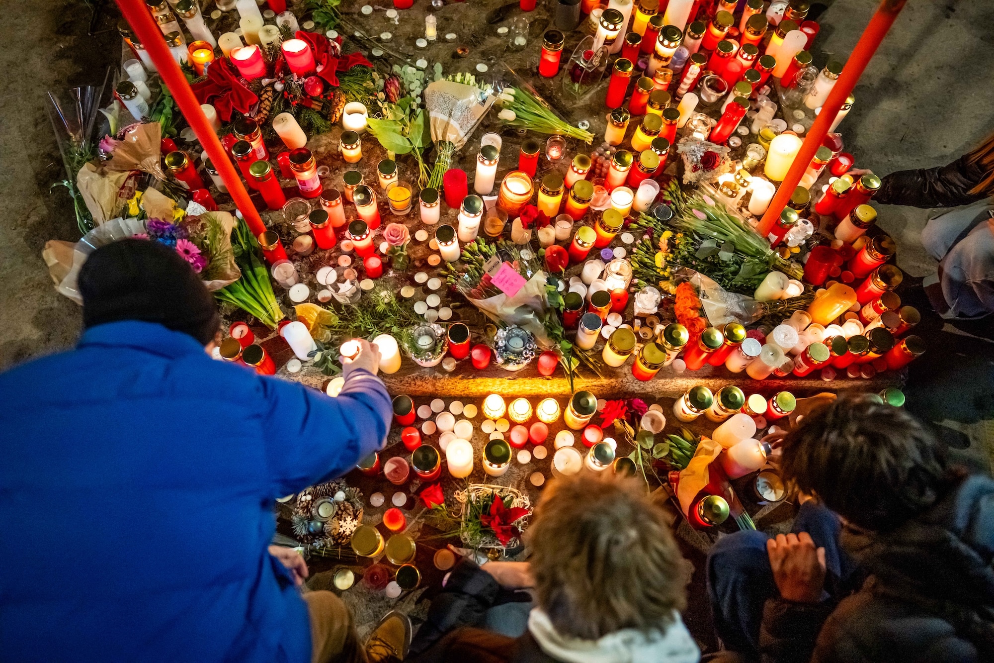 Burn expert explains treatment for injured in Swiss bar fire