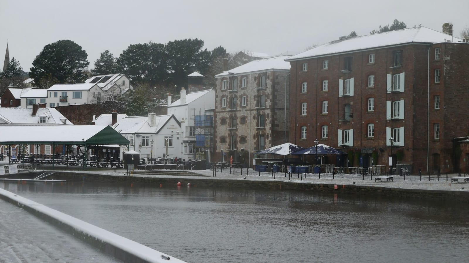 Met Office snow alert: Full list of 14 UK regions to be hit by Monday