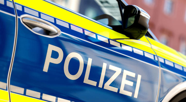 Lorch: 22-Jährige verliert Kontrolle über ihr Fahrzeug