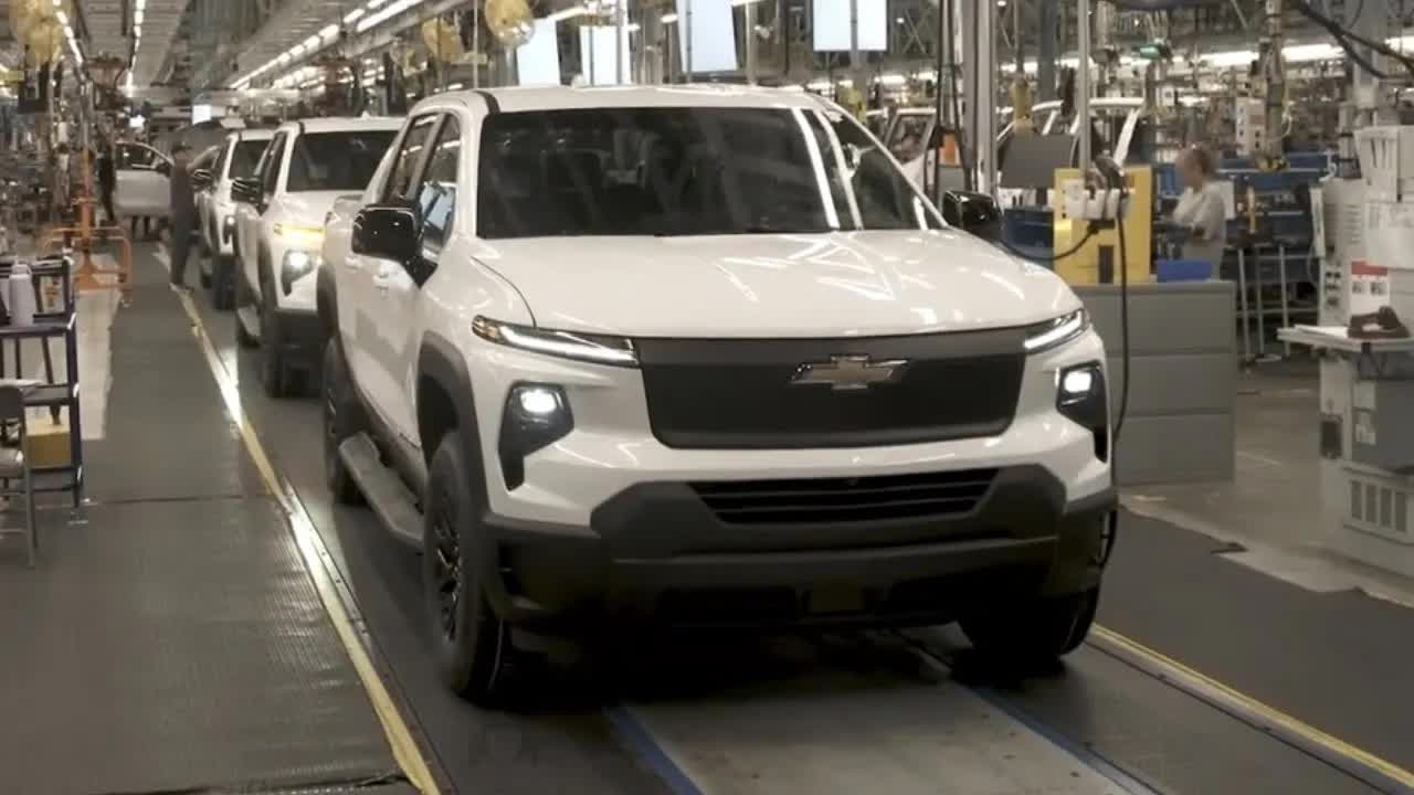 Chevrolet Silverado EV: Produktion in den USA – Blick hinter die GM ...