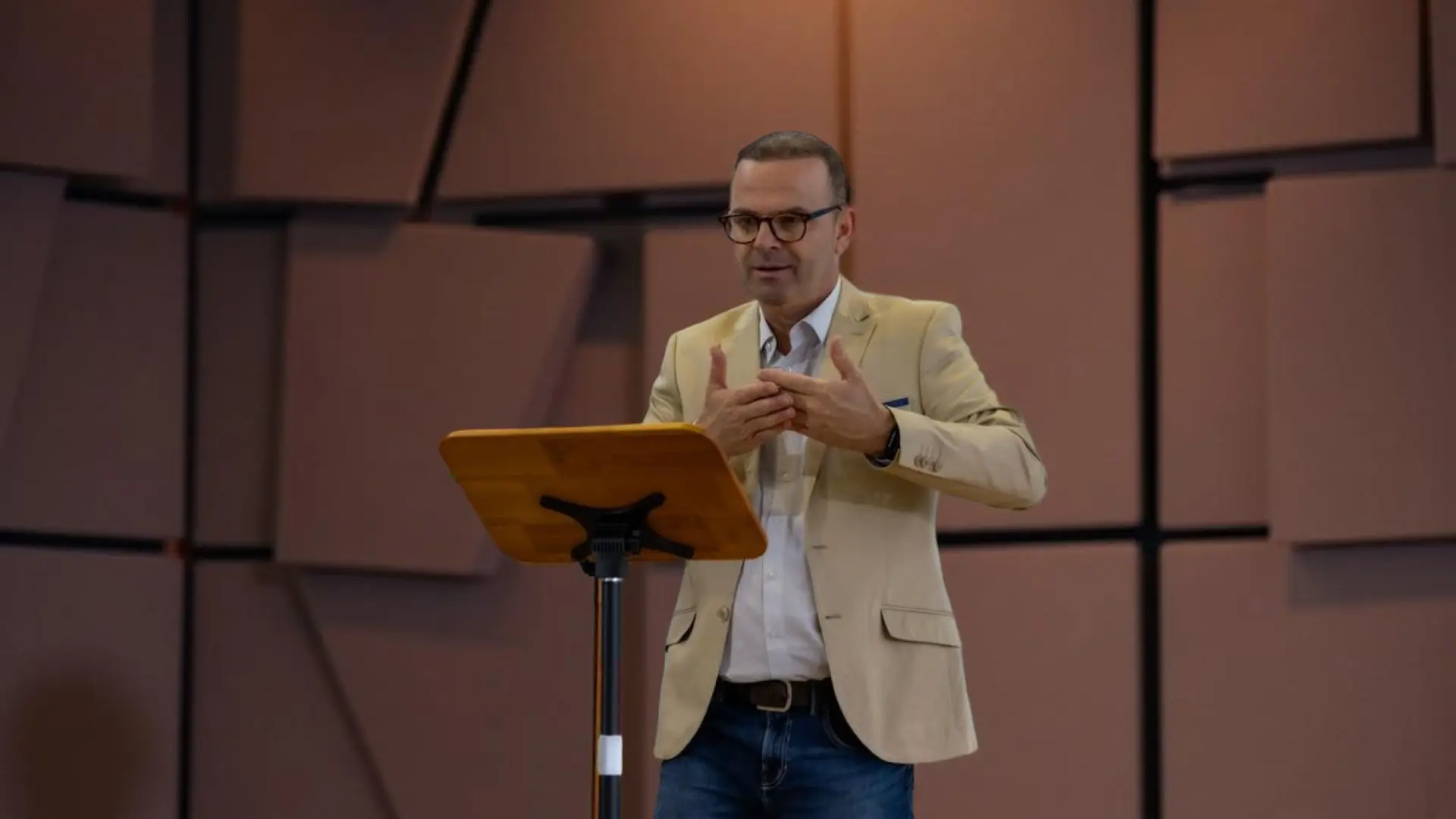 Protocolo de actuación: "La idea es que cuando una persona sorda sufre ...