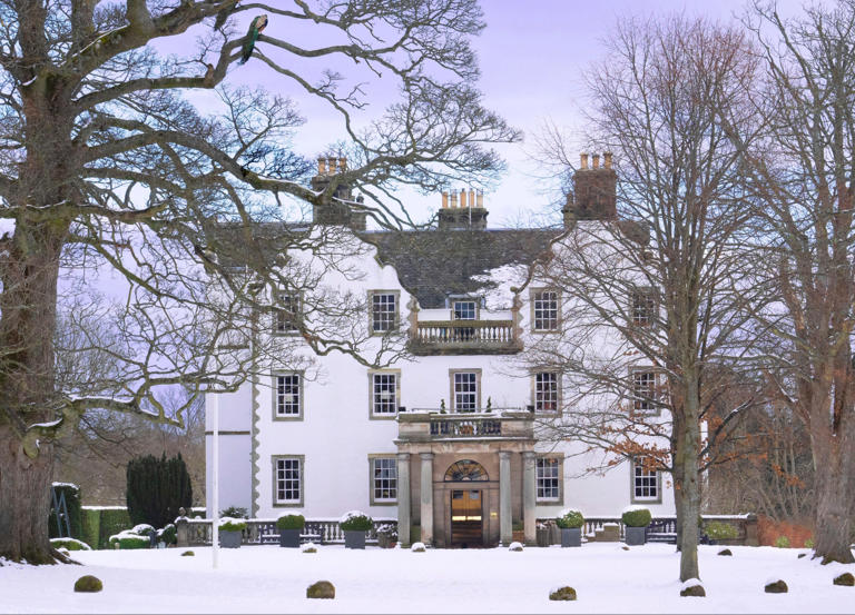 This Edinburgh hotel’s January deal includes dinner, champagne, and ...