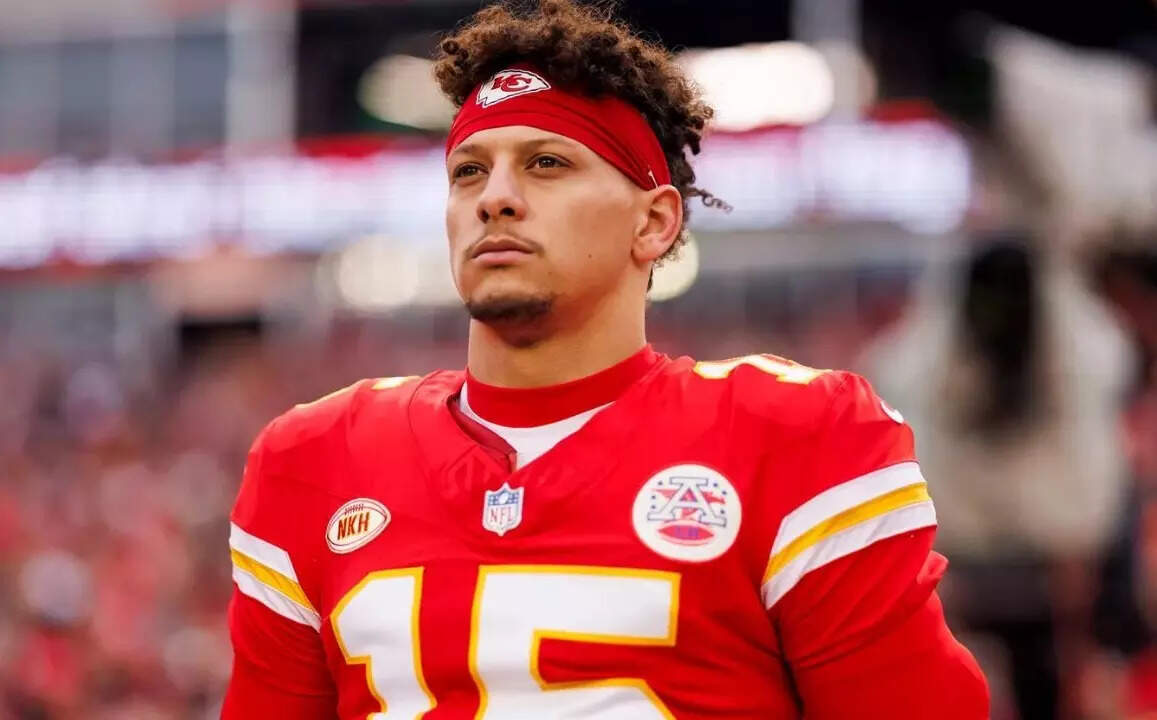 Patrick Mahomes finds an unexpected spotlight moment with Jeffrey Bassa ...