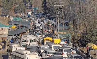 Manali's winter tourism surge creates traffic challenges