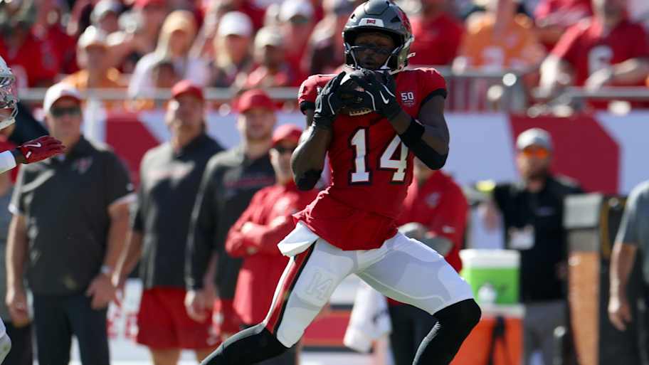 Fantasy football week 18 start 'em sit 'em: Chris Godwin vs Ladd McConkey