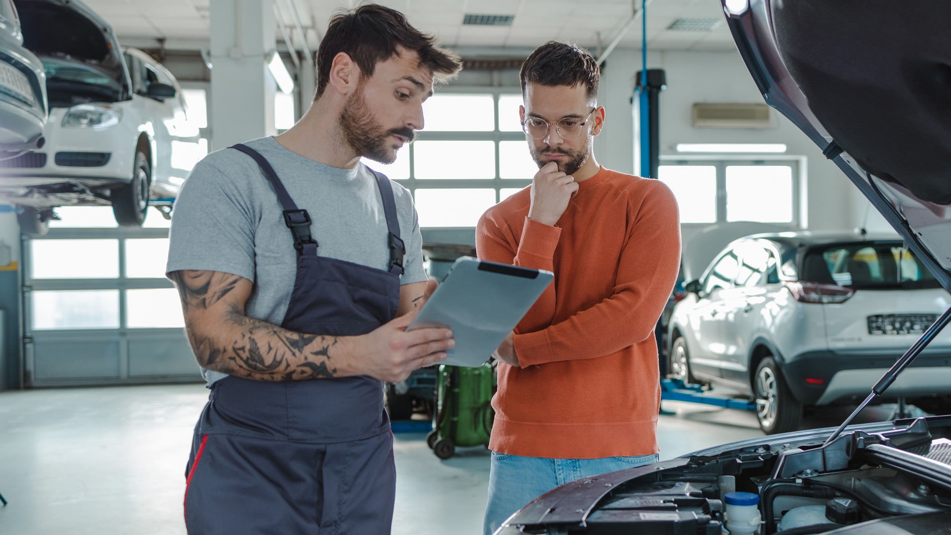 5 oil change scams drivers should watch out for