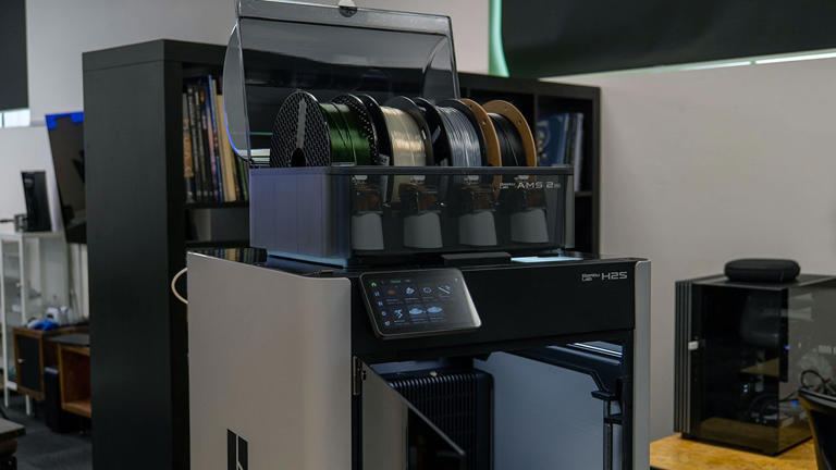 Bambu Lab H2S 3D printer review