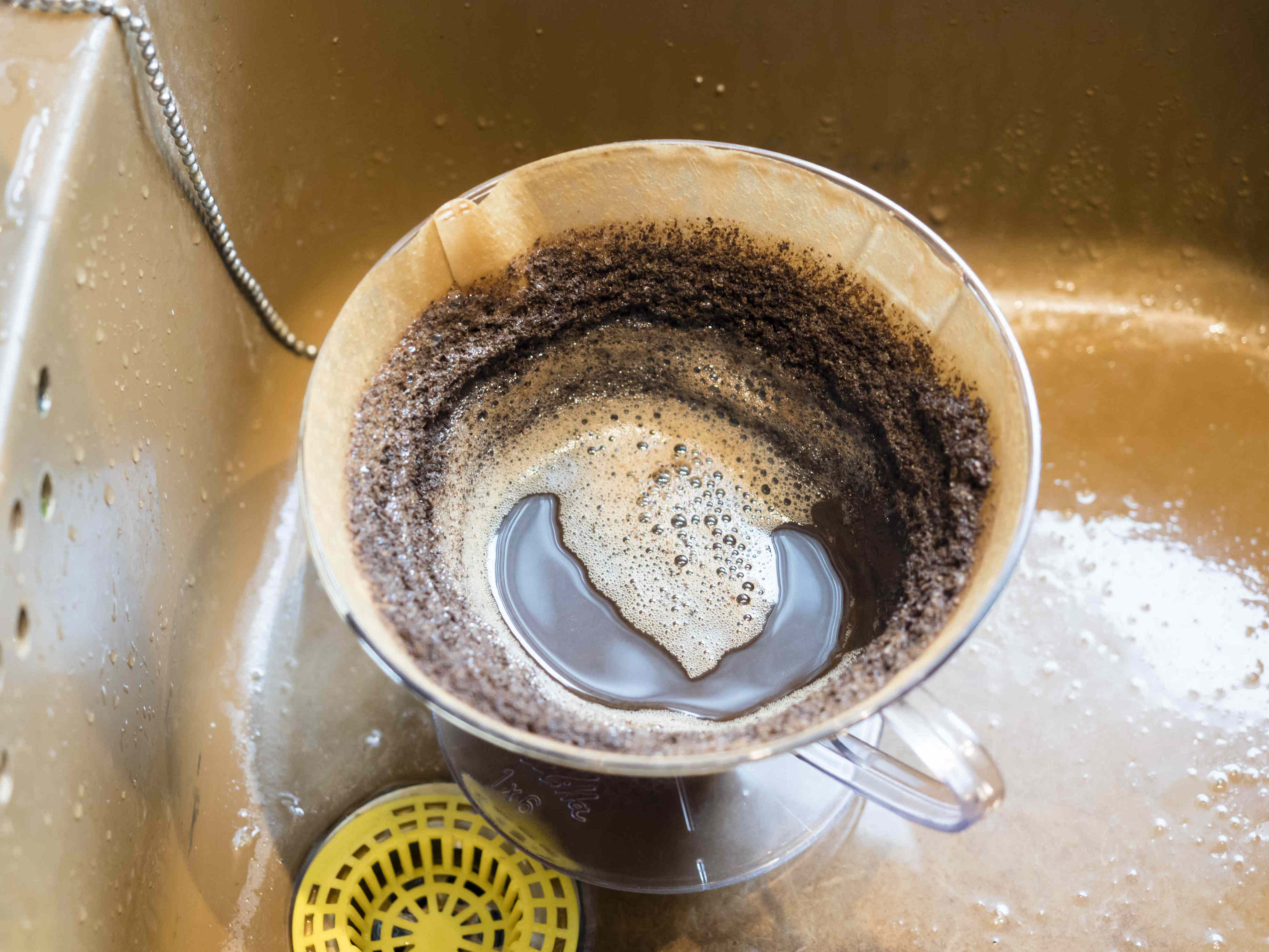 Can you put coffee grounds down the drain? Here's what plumbers want ...