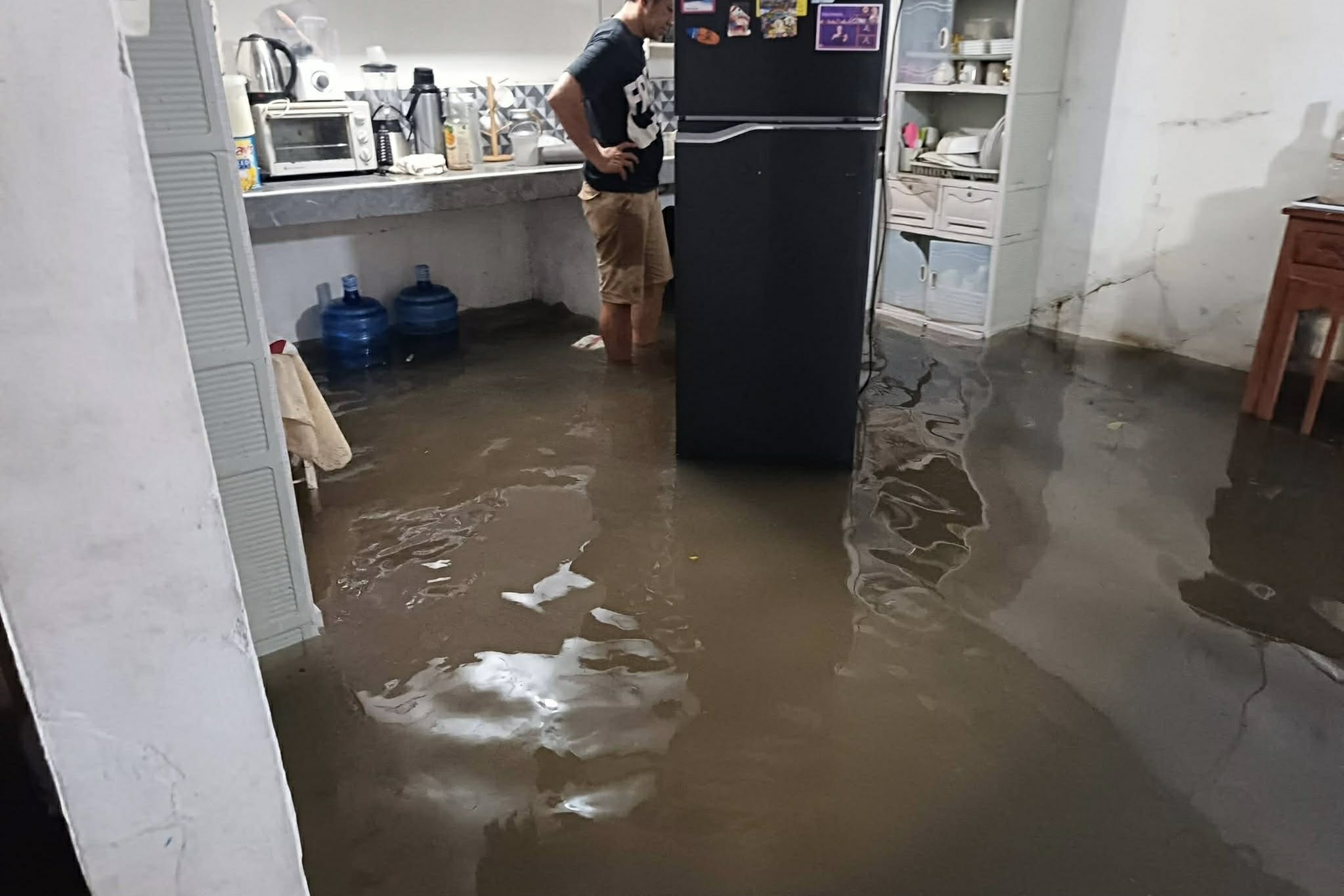 Heavy rain triggers flooding in Cagayan de Oro