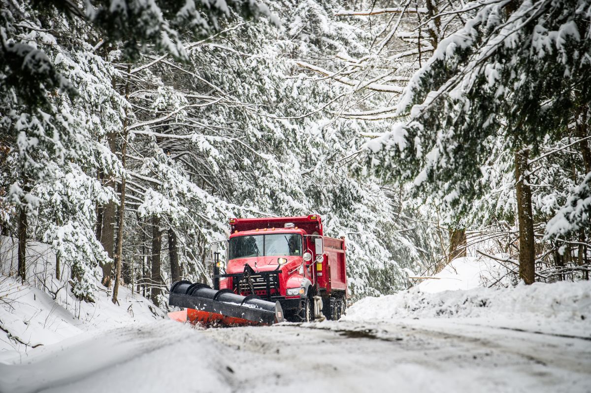 Winter storm warning announced for 48 inches of snow, 100 mph winds ...