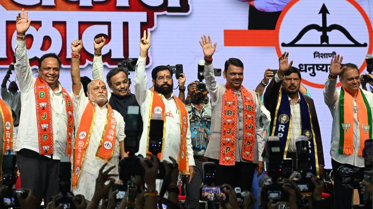 IN PHOTOS Fadnavis Shinde jointly launch BJPShiv Sena alliance campaign ...
