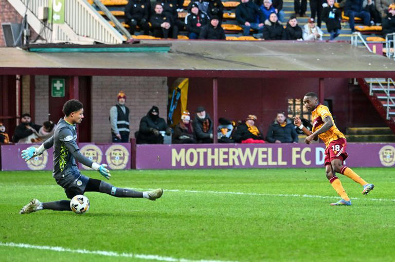 Motherwell's Tawanda Maswanhise 'in form of his career' as he makes ...
