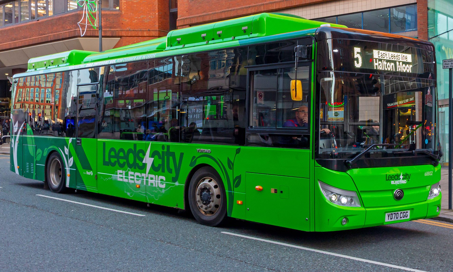 Hundreds of electric buses in Britain have Chinese 'kill switch' which ...