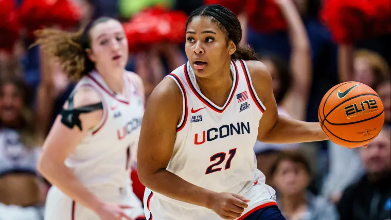 UConn cruises past Seton Hall as Strong and Fudd lead another dominant win