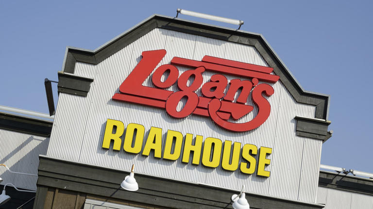 The hands-down most affordable steak at Logan's Roadhouse