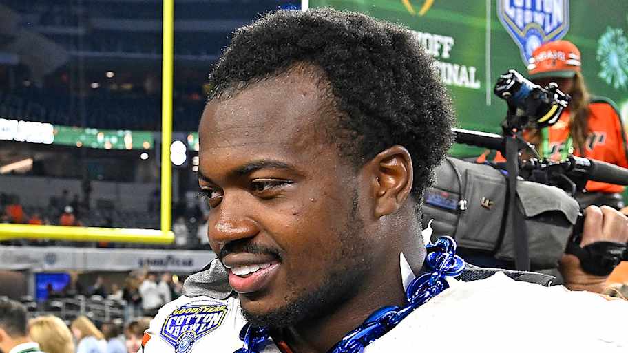 Top 2026 edge prospect just spoon-fed Jerry Jones the perfect sales pitch