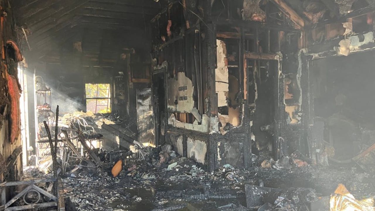 Man dies after being pulled from west Houston house fire, officials say