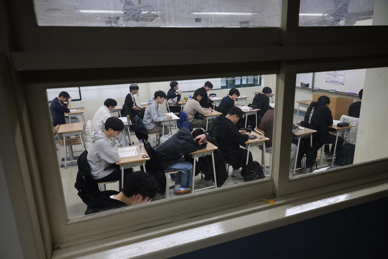 Could you pass South Korea’s English language test? Try our quiz