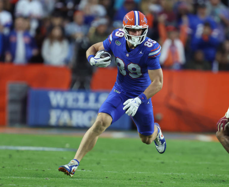 Florida football TE Hayden Hansen among top-ranked in transfer portal