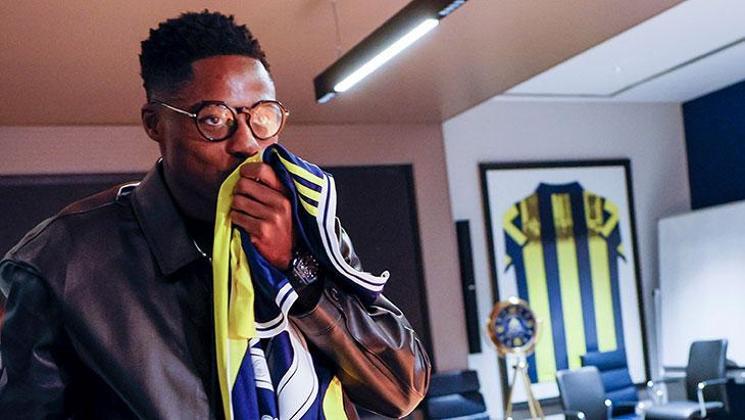 Anthony Musaba'nın Fenerbahçe formasıyla ilk fotoğrafları