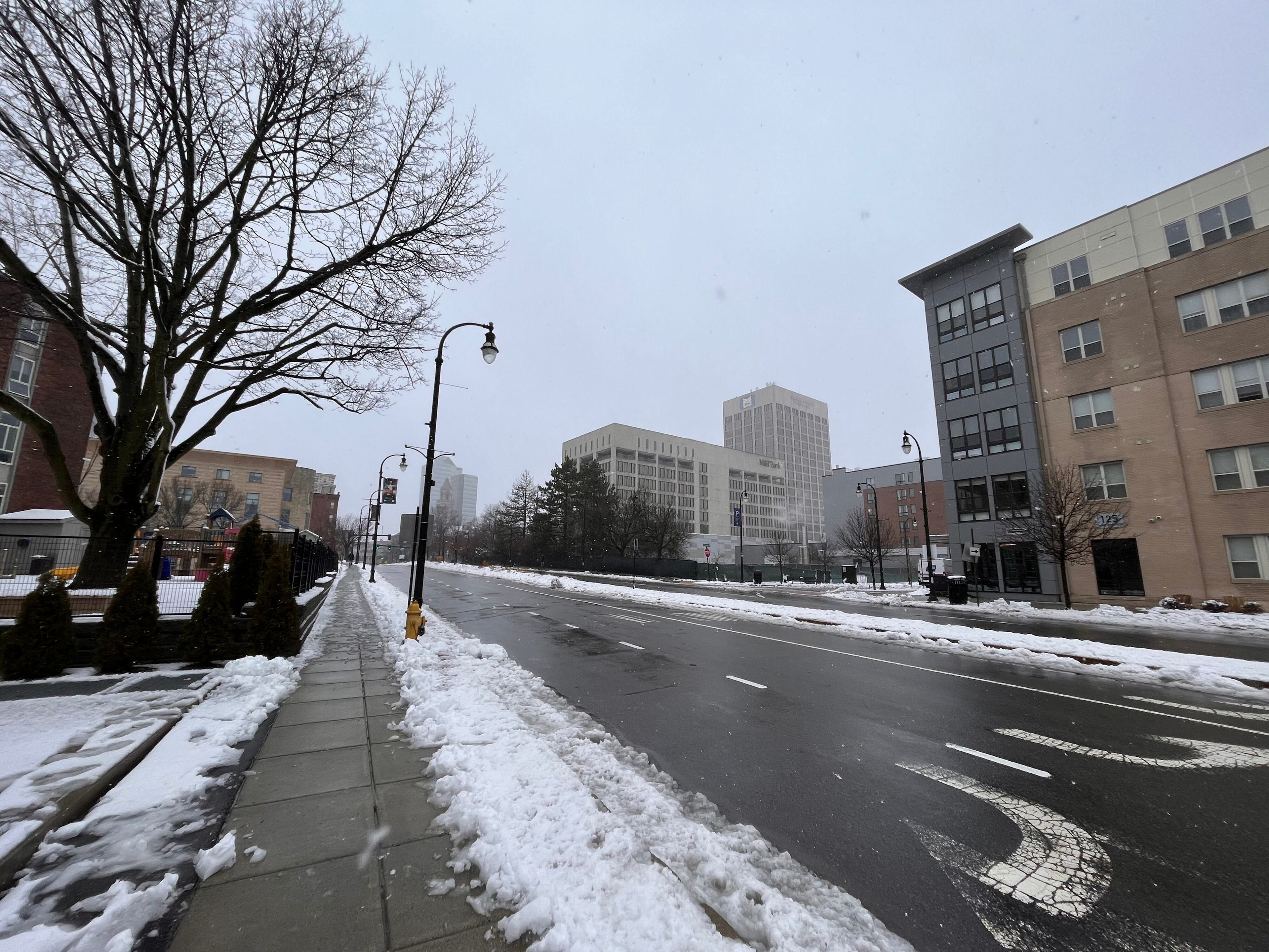 Mass. weather: Snow showers, wintry mix ahead