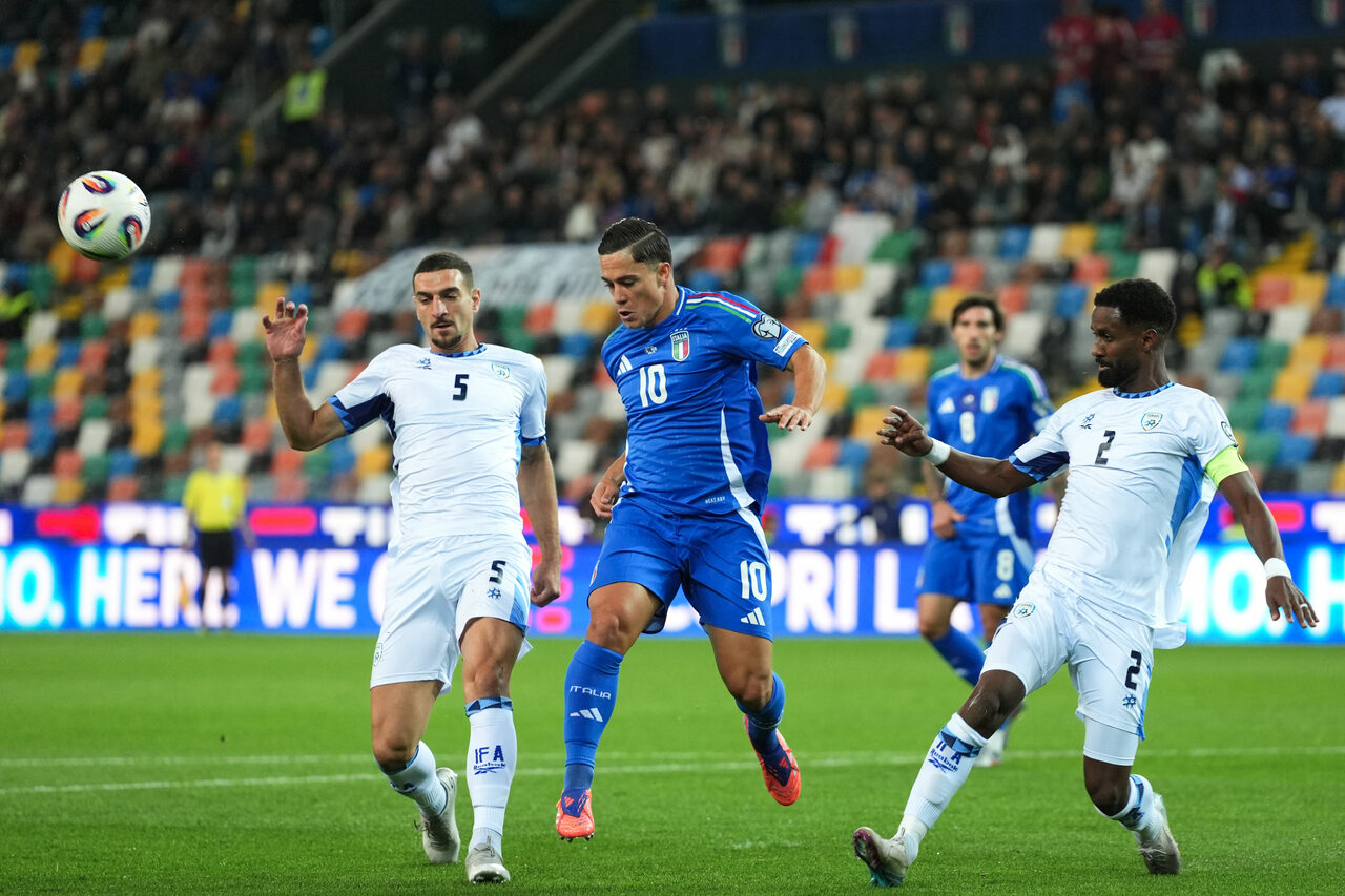 Roma, obiettivo Raspadori: la storia dell'attaccante azzurro, dai due ...