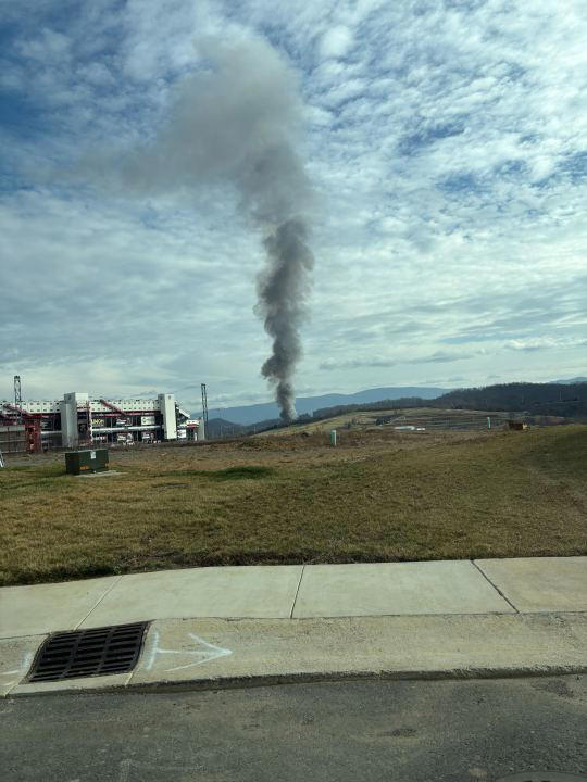 SCSO: White Top Road in Bluff City closed as crews battled barn fire