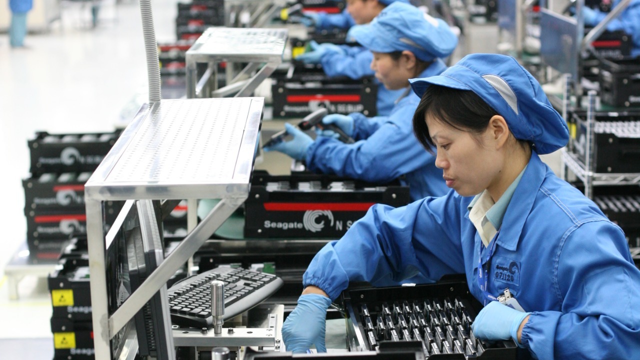 China factory data points to growth returning