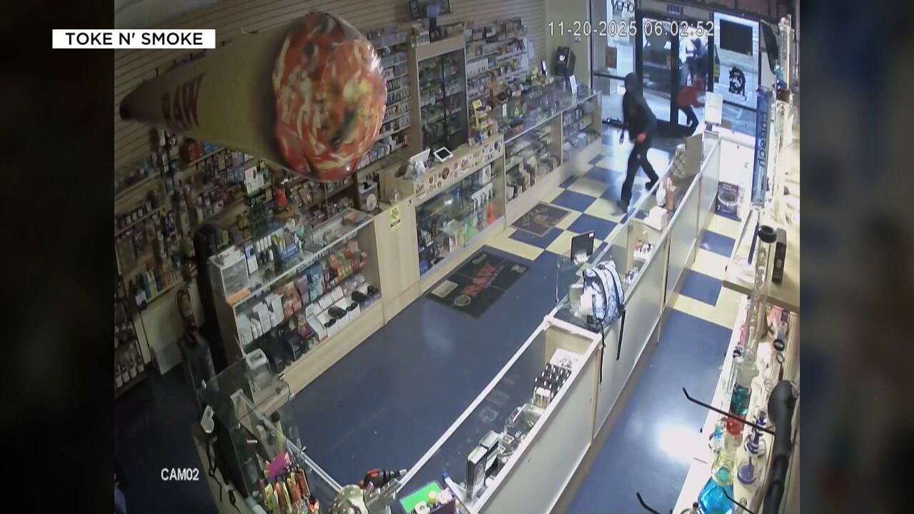 3 arrested in connection with smoke shop burglary spree across Phoenix-area