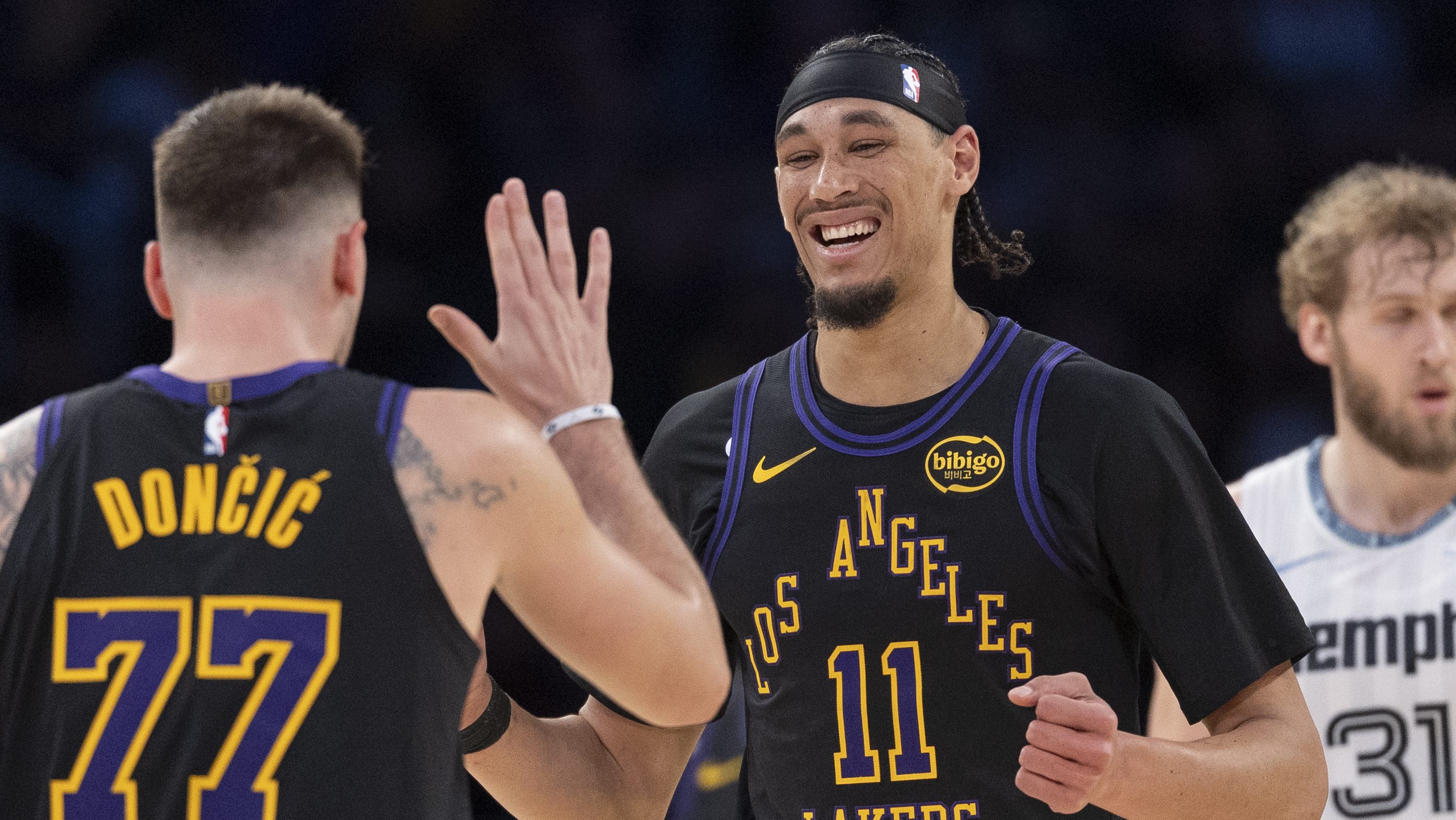 Big men across the league want to join Luka Doncic on Lakers