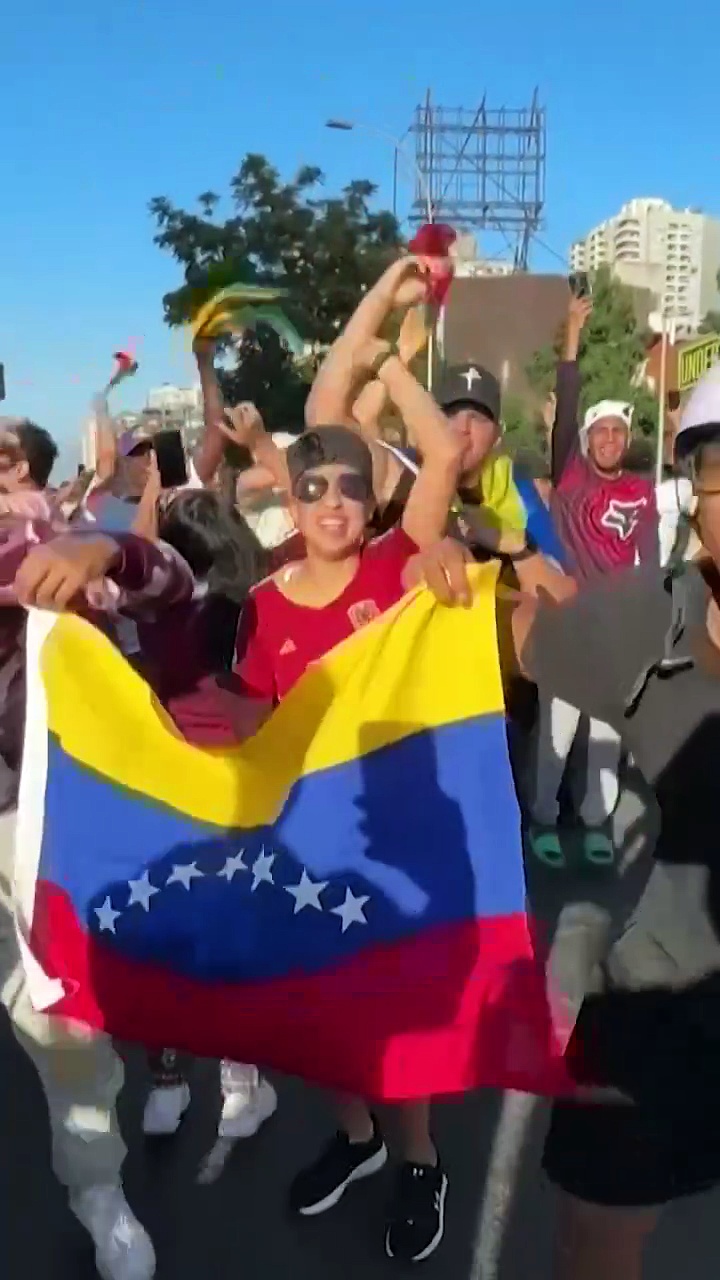 Venezuelans celebrate blog