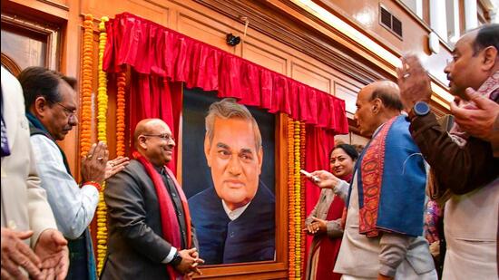 Rajnath Singh unveils portraits of ex-PM Vajpayee and Malaviya at Delhi ...