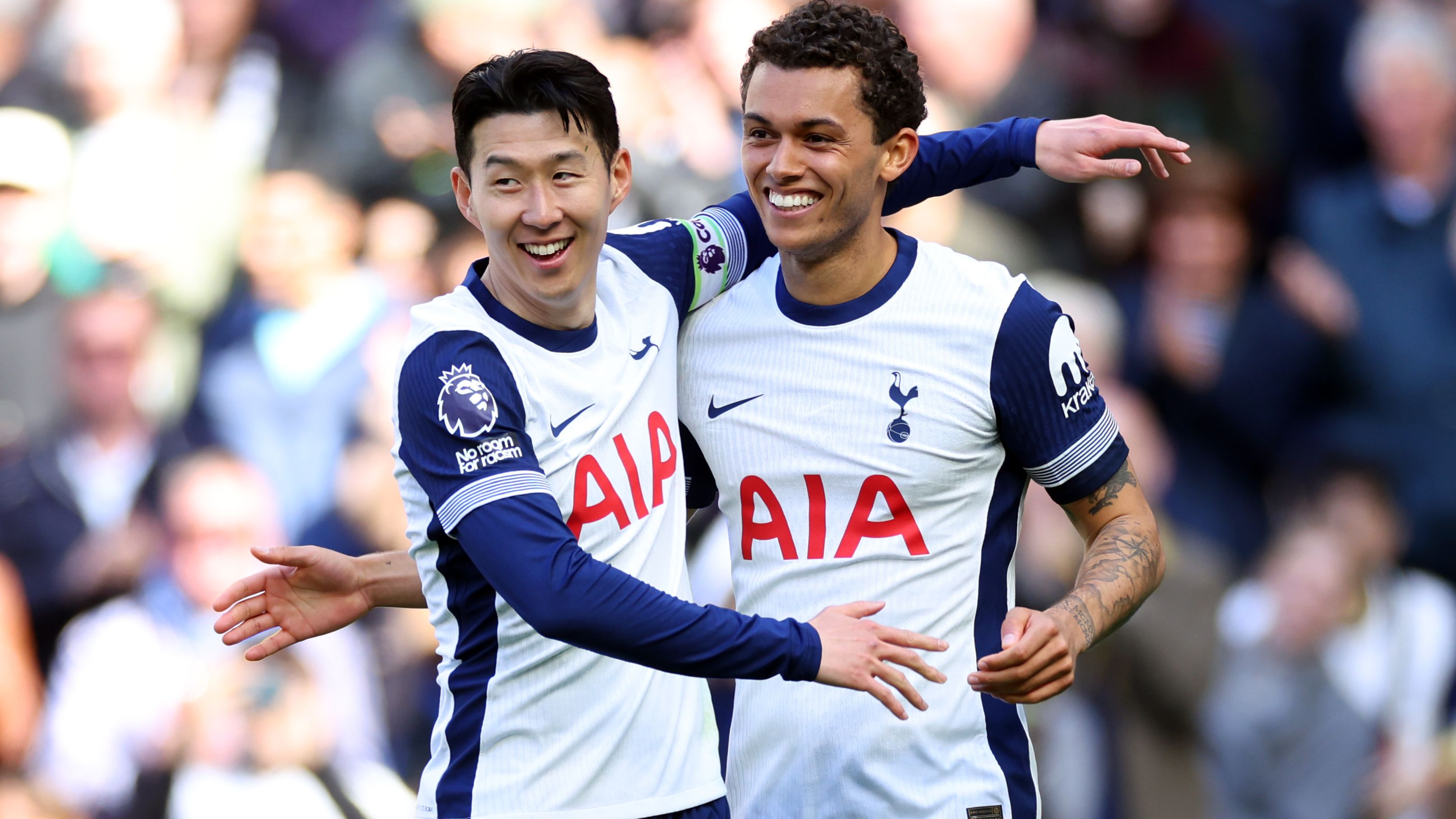 이럴 수가! 손흥민 없으니 난리 난 토트넘, 내분까지 일어났다… 'UEL 우승 주역' 방출→"프랑크 결정에 불만"