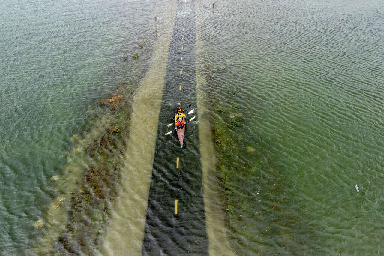 'Worst I've ever seen it': Bay Area flooding closes roads, strands ...