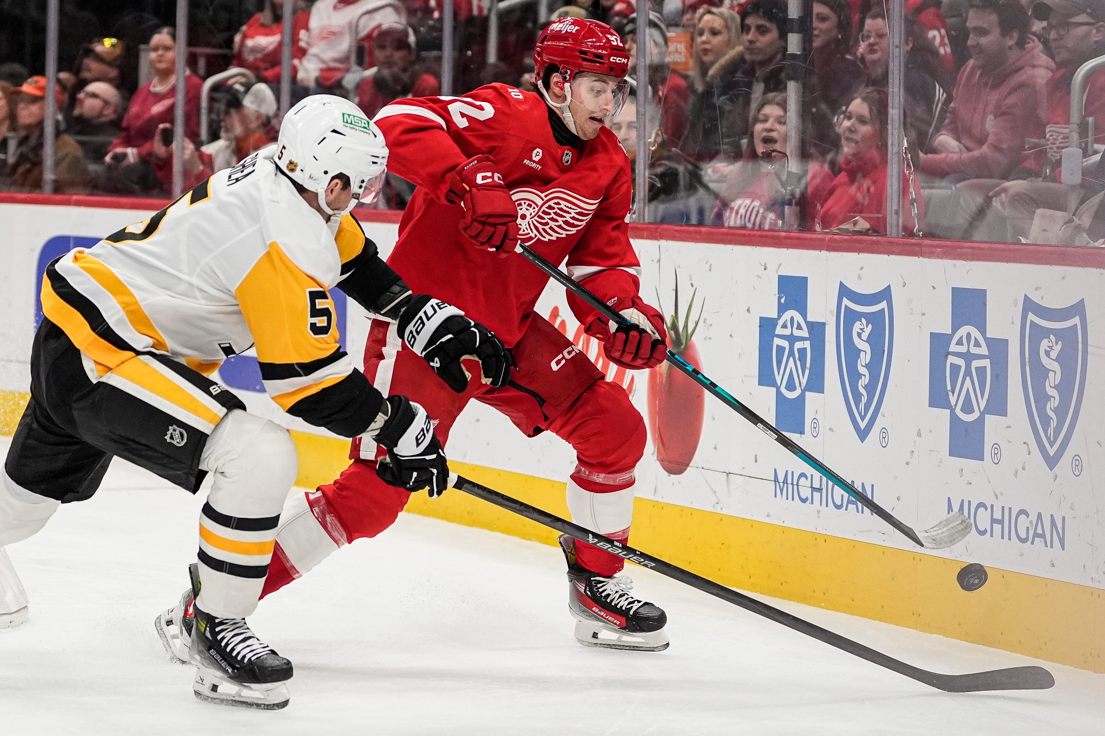Detroit Red Wings sleep in for matinee 4-1 loss to Pittsburgh Penguins